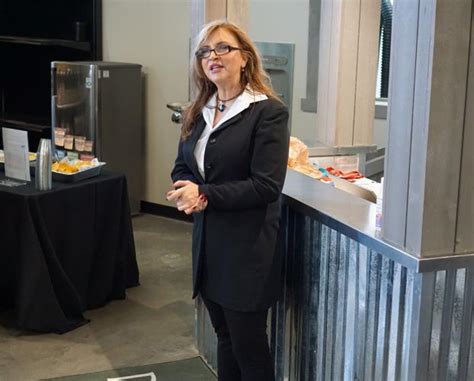 Dee O Gee Hosts Grand Opening Ribbon Cutting Business