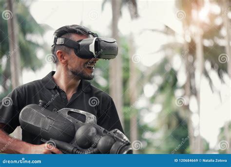 Man In Vr Headset Playing Video Game Stock Image Image Of Gaming Gadget