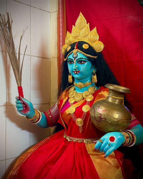 Surajit Dutta শুভ অঙ্গরাগ যাত্রা মা।।😍😍 জয় মণী মা।😍 ️🙏🌺 Instagram