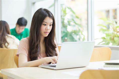 대학 입시 점수 ‘10점 더 받은 딸에 ‘현금 3500만원 통 크게 쏜 엄마