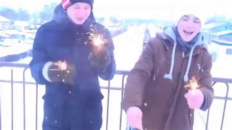 Winwait X Курьер Новогодняя картина Youtube