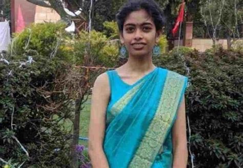 गरीब पिता का सपना था कि बेटी बने आईएएस अधिकारी इस प्रकार किया ऑल ओवर इंडिया में 82वीं रैंक हासिल