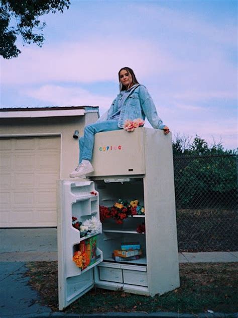 Rising Newcomer Rosie Darling Talks New Single Water Me Down