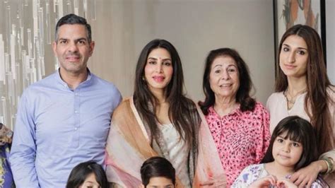 ‘still Dont Know What Happened To My Son Sunjay Kapurs Mother Rani