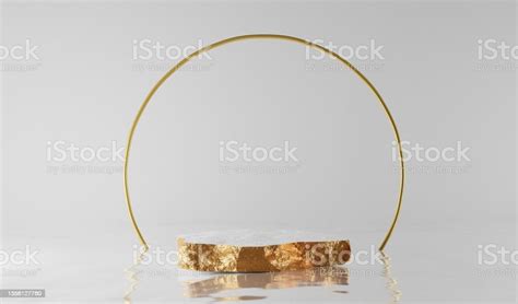 화이트 스톤 포디움 또는 황금 질감의 끝 얼굴과 물에 금 아치 반사와 받침대 시상식 뷰티 코스메틱 제품 디스플레이 3d 렌더 일러스트레이션을 위한 빈 무대 또는 플랫폼 0