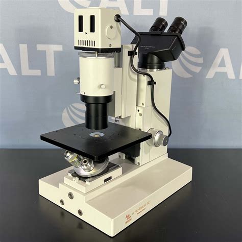 Leitz Diavert Inverted Research Microscope Leitz Diavert Inverted Research Microscope