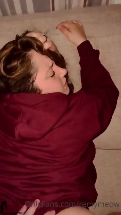 The Zodiac Women Beauty Crab Remy Lacroix Rolling Her Ass And The Guy Cum Eporner