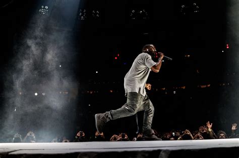 Kanye West 4k Wallpapers Top Free Kanye West 4k Backgrounds Wallpaperaccess