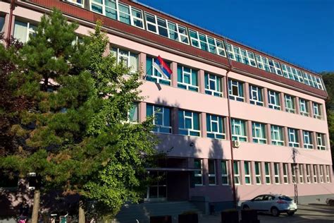 Школе Војводине