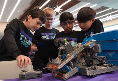 CFBISD Hosts First VEX Robotics Competition Story