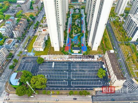 武汉汉阳一社区将老旧仓库改成停车场新增200余车位 玉龙 玫瑰 居民
