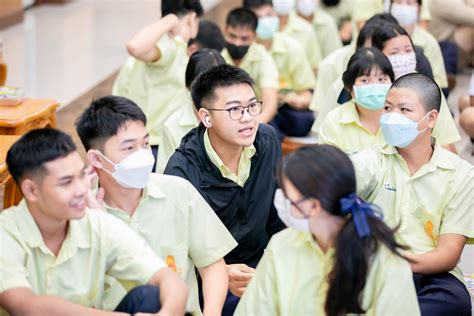 โรงเรียนเบญจมราชูทิศ จันทบุรี และ โรงเรียนศรียานุสรณ์ Swu 2 School