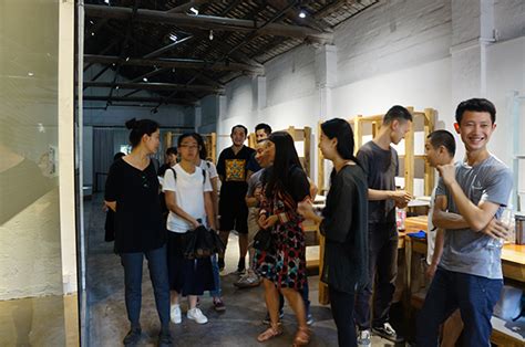 陶瓷与时尚的结合侯辰璐陶艺作品屠宰花园亮相五需陶瓷艺术空间 摩登氧分