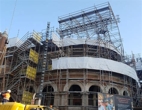 Stay Safe On High Scaffolding Hazards And Safety Tips