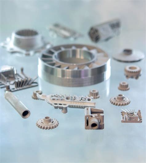 메탈 제트 기술을 사용하여 금속 파우더에서 3d 프린터로 인쇄 된 물체 프리미엄 사진