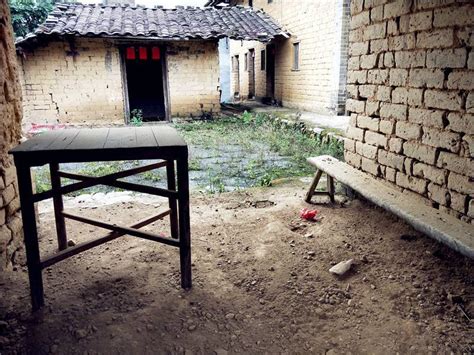 罗定农村普通的农家小院青砖瓦房你也曾住过 搜狐大视野 搜狐新闻
