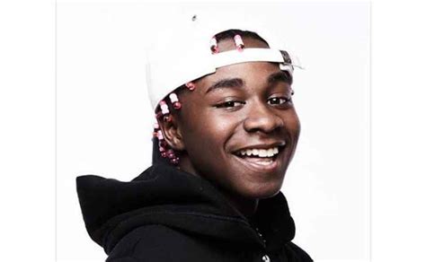 Is Juju On That Beat Singer Zay Hilfigerrr Single Or Dating Anyone