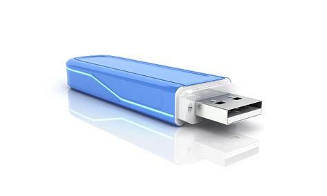 Usb 플래시 드라이브 파란색에서 백라이트 반사와 흰색 배경에 고립 된 3d Usb 메모리에 대한 스톡 벡터 아트 및 기타 이미지 Usb 메모리 Usb 케이블 플래시