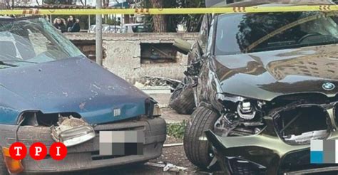 Il Figlio 18enne Senza Patente Uccide Passante Madre Si Addossa Colpa