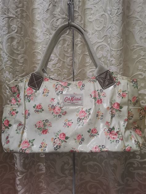 Cath Kidston London Bag, Women's Fashion, Bags & Wallets, Shoulder Bags ...