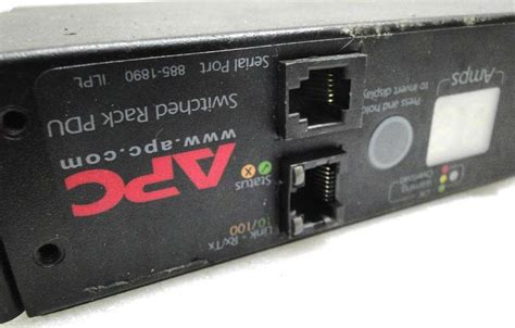 Apc Ap7900 Switched Rack Pdu Serial Port 885 1890 Ilpl 10 100 100 120v