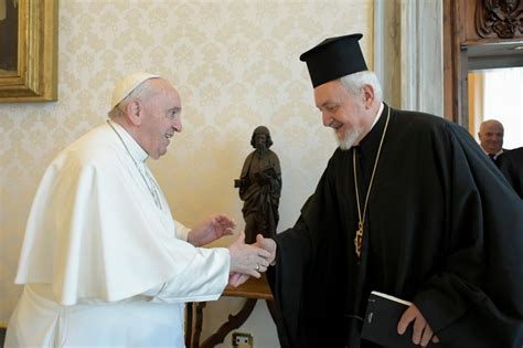 Ο Γέρων Χαλκηδόνος Εμμανουήλ στον Πάπα Φραγκίσκο Φως Φαναρίου