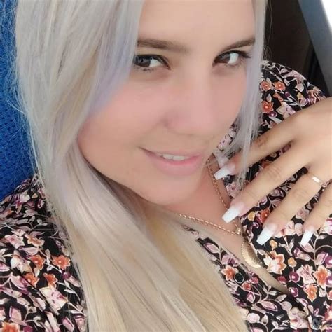 Laura Roche Laura Roche 31508 On Threads