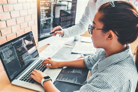 Developing Programmer Team Reading Computer Codes Development Website