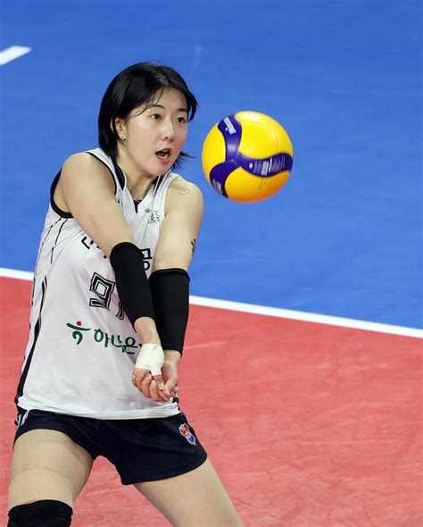 에이스 강소휘 디시트렌드 여자 배구 인기 투표 1위 스타데일리뉴스