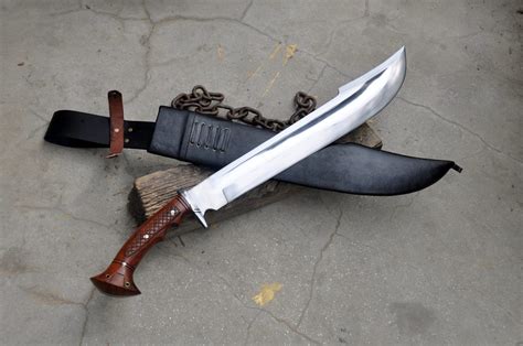 Jungle Machete With Cross Pattern Rosewood Handle