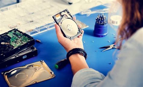 Destroying A Hard Drive Best And Secure Way Of Disposal