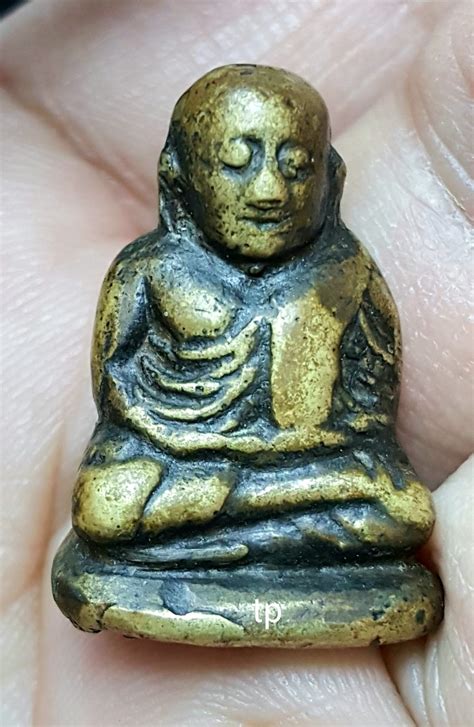 พิพัฒ ไทยพระ หลวงพ่อเงิน บางคลาน พิมพ์ขี้ตา5ชาย