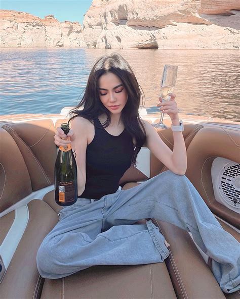 แจ่มมาก “กิ๊บซี่” อวดหุ่นเป๊ะ สาดออร่าแซ่บซ่าหน้าเด็กกลางสระ กระชากวัย 40 ปี