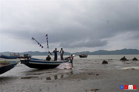 မုန်တိုင်းကြောင့် သဲသောင်ပြင်ဖြစ်သွားခဲ့သည့် ပေါက်တောကတံငါရွာ နာလန်မထူနိုင်သေး Development