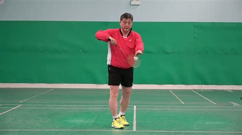 what is the basic serve for doubles in badminton metro league