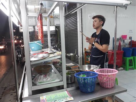 รูป ช สหชัย บะหมี่เกี๊ยวปูหมูแดงหมูกรอบ หลักสี่ ดอนเมือง Wongnai