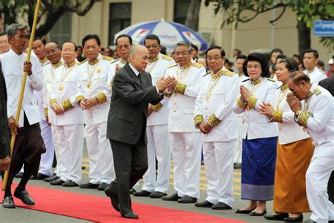 ព្រះករុណា ព្រះមហាក្សត្រ ស្ដេចយាងពន្លត់ភ្លើងជ័យ ក្នុងខួបទី៦៦ ទិវាបុណ្យឯករាជ្យជាតិ ៩វិច្ឆិកា
