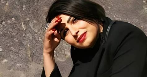 ویدا ربانی، روزنامه‌نگار زندانی، در صورت انتقال به زندان قرچک اعتصاب