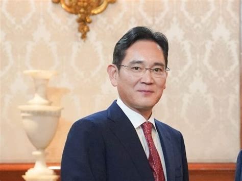 인더보드 이재용 삼성전자 부회장 10년만에 회장 승진 인더보드 이재용 삼성전자 부회장 10년만에 회장 승진