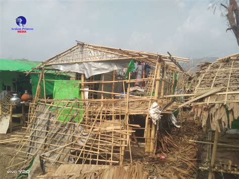 ပုဏ္ဏားကျွန်း၊ ဂဏန်းတောင် စစ်ဖီးယှောင်စခန်းတွင် စားဝတ်နီရီး အခက်အခဲနန့် ရင်ဆိုင်နီရ Arakan