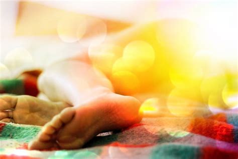 Motivos Cient Ficos Para Voc Dormir Sem Roupa Revista Galileu Sa De