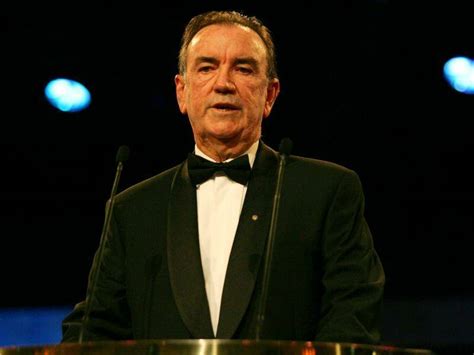 Bob Simmo Simpson A Man For All Cricket Seasons Central Western Daily Orange Nsw