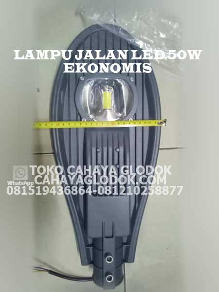Lampu Jalan Cahaya Glodok