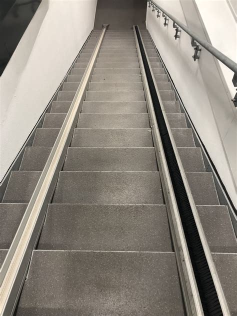 자전거를 위한 에스컬레이터