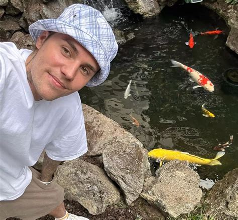 Unearthed Footage Shows Disturbing Way Justin Bieber Was Treated As A