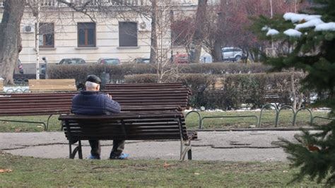 Симптоматиката на болните от Алцхаймер при пандемия се влошава Истории БНР Новини