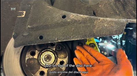 Mini Cooper R56 2009 V Belt Alternator Belt Removal And Replacement