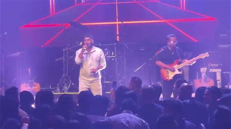 Marians සංගීත නාදේ Surendra අපි දෙන්නා පියුමයි පොකුණයි විලසින්