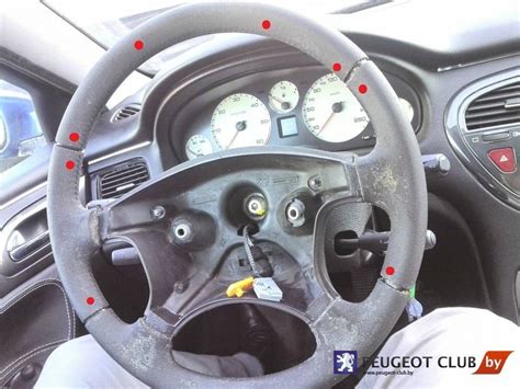 После перетяжки руля появилась неприятная особенность в районе перфорированной кожи появились