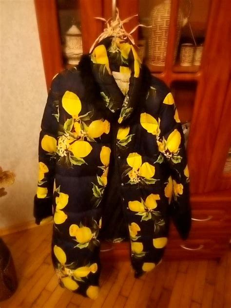 Пуховик яскравий — ціна 400 грн у каталозі Пуховики Купити жіночі речі за доступною ціною на